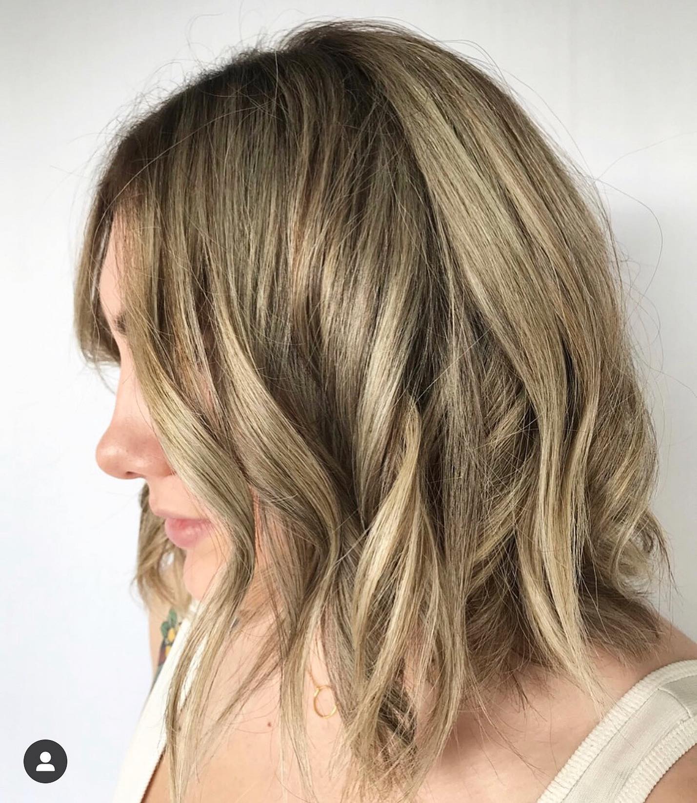10 Mid-Length Haircuts for Women