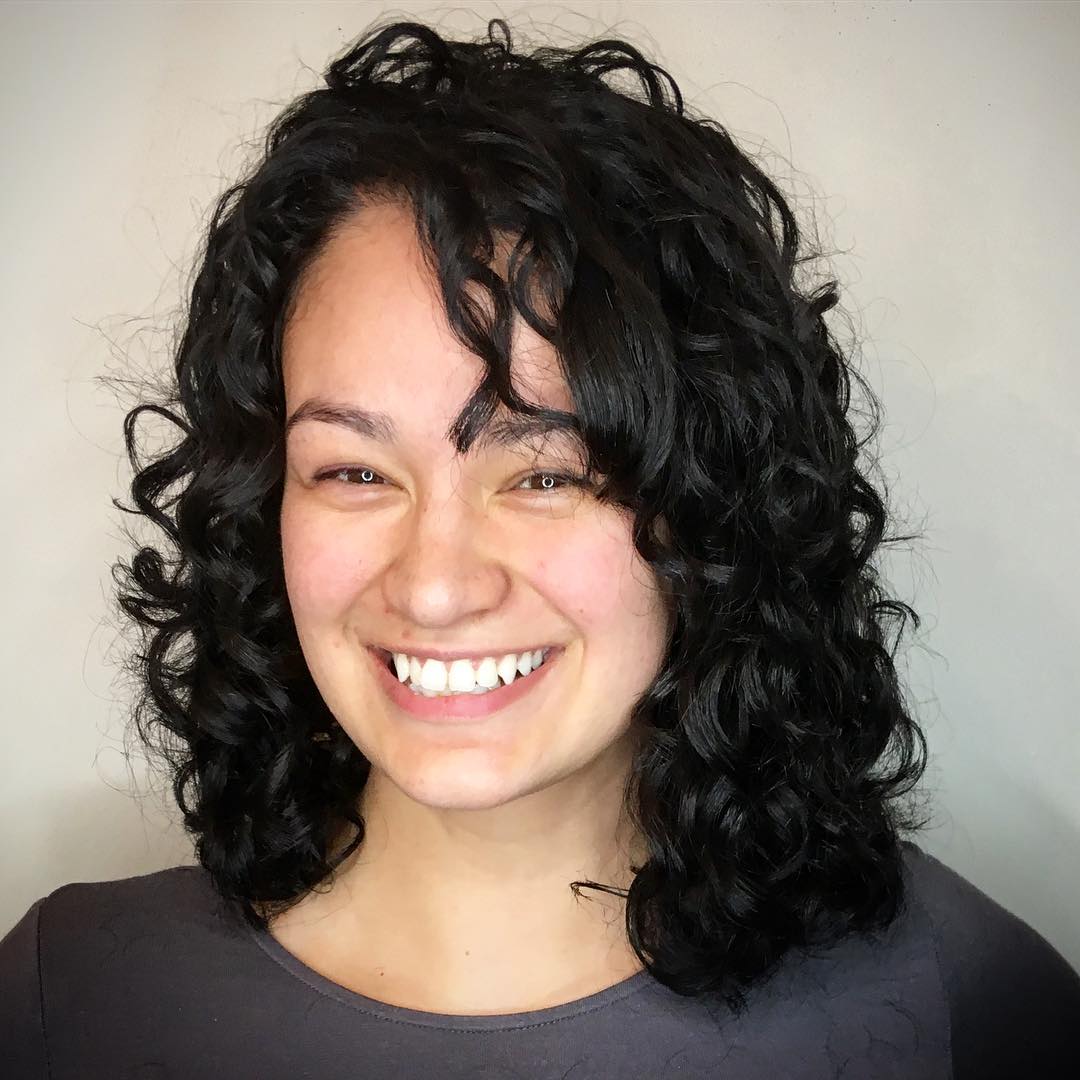 10 Mid-Length Haircuts for Women