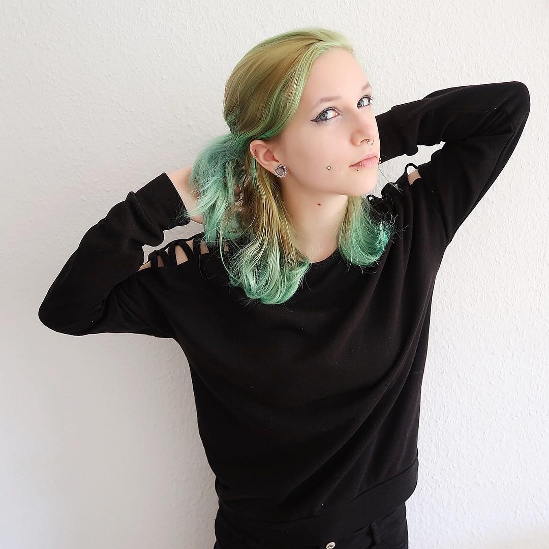 12 Emo Scene Hairstyles for a Throwback